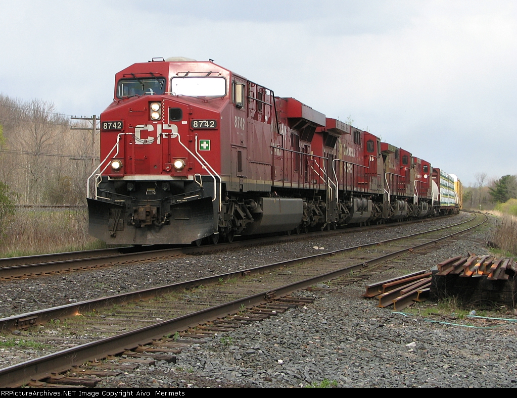 CP 8742 at Spicer.